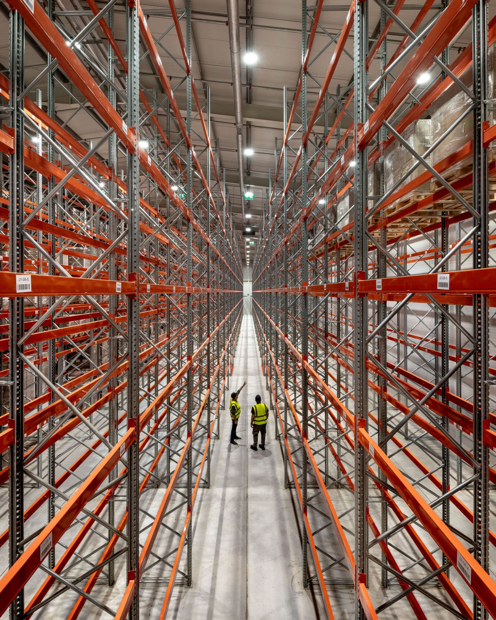 EUROHUB PHARMA LOGISTICS – HUB Lighting & Innovation by Kafkas